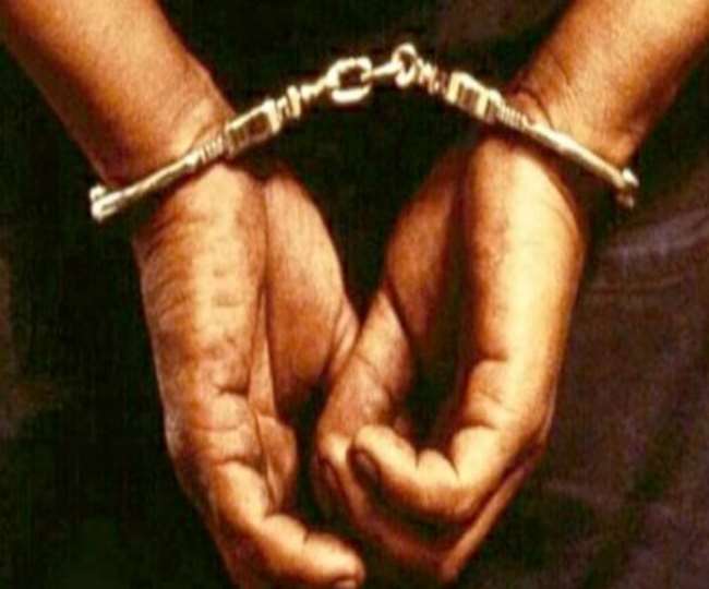 पुलिस कर्मी बनकर ठगी करने वाले ईरानी गिरोह के 4 बदमाश गिरफ्तार, सभी ...