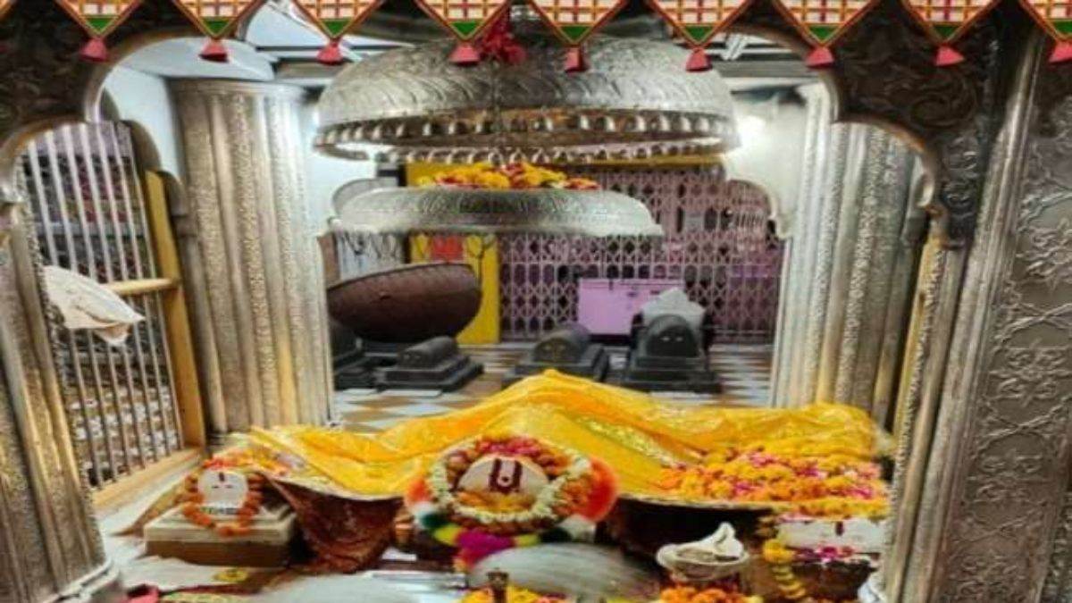 Rajasthan: देशभर से लाखों श्रद्धालु पहुंचे रामदेवरा, विधिवत पूजा अर्चना ...