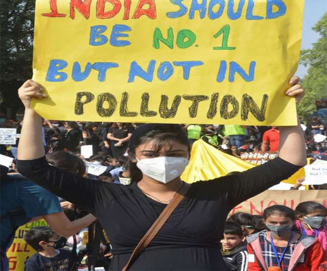 Air Pollution पर सरकार फेल, सड़क पर उतरे लोगों ने कहा- 'आखिर प्रदूषण से ...