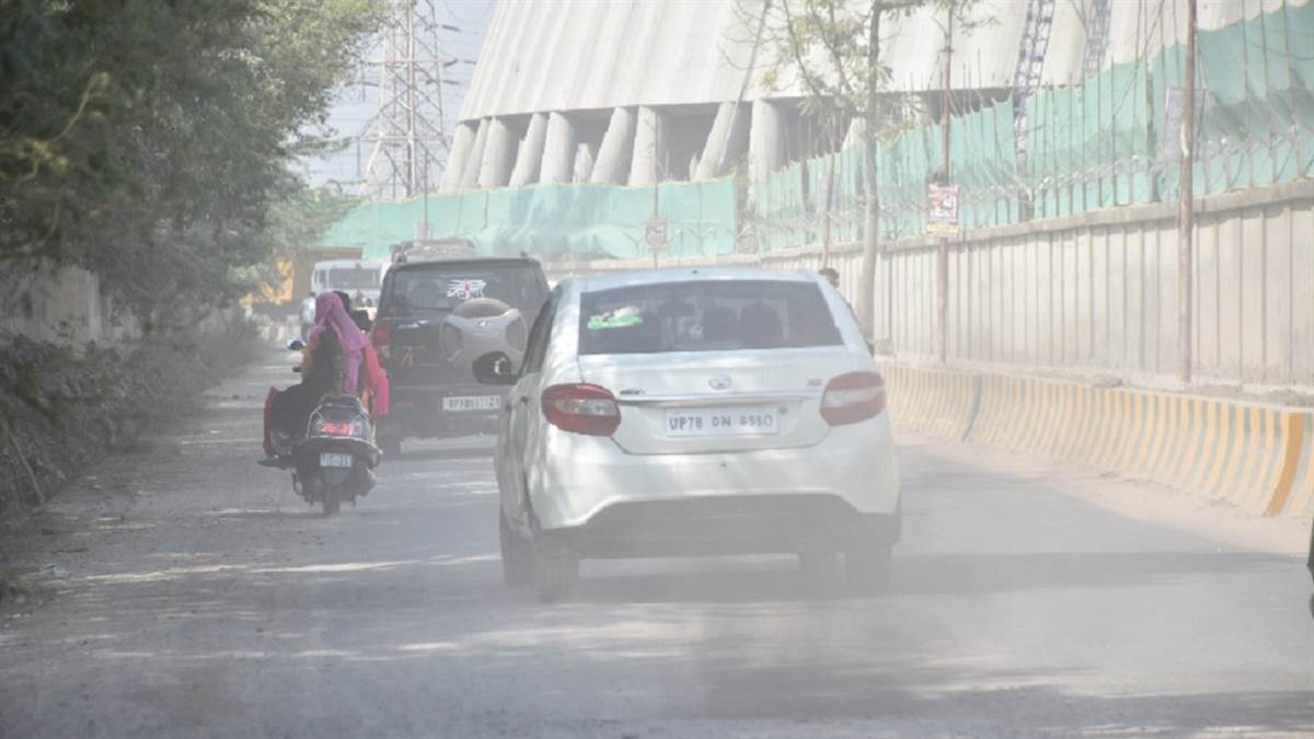 Kanpur Pollution : जहरीली गैसों का चैंबर बनता जा रहा शहर, जाम बढ़ा रहा ...