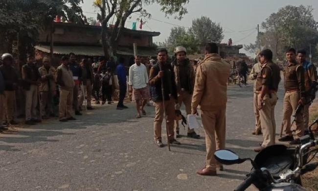 राजभर बस्ती पर धावा मारपीट में नौ घायल - Attackers assaulted villagers ...