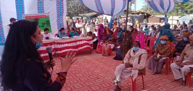 वैज्ञानिक पहुंचे सेमरी जमालपुर, कृषकों को दी जानकारी - Semari Jamalpur ...