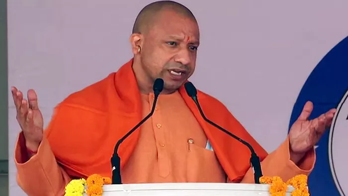 UP: सीएम योगी आद‍ित्‍यनाथ ने राहुल गांधी के सेना पर द‍िए गए बयान को ...