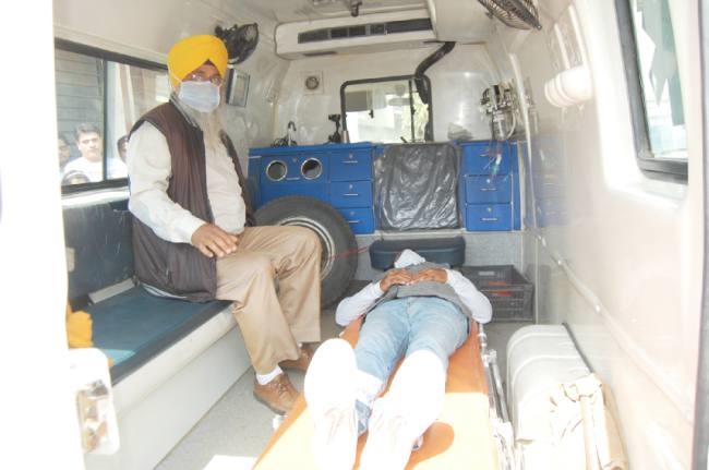 जिले में कोरोना वायरस का कोई केस नहीं: डीसी - DC apneer ryat said No ...