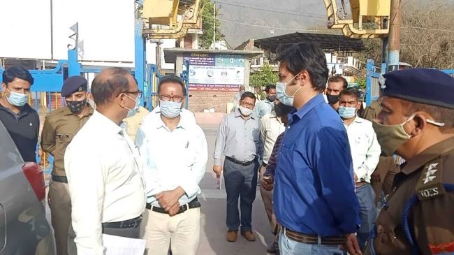 अतिथियों के स्वागत में लगेंगे तोरण द्वार - Commissioner Garhwal Mandal ...