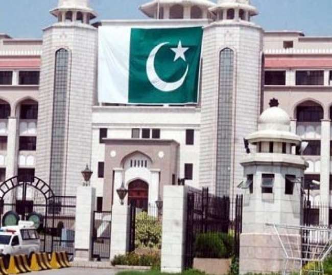 PAK PM इमरान के सरकारी आवास तक पहुंचा कोरोना, चार कर्मचारियों की ...