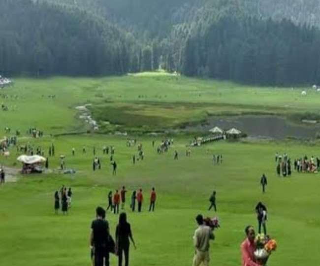 Jammu Tourism भीषण गर्मी से तप रहे पर्यटकों को बुला रहा ऊंचे पहाड़ों से ...