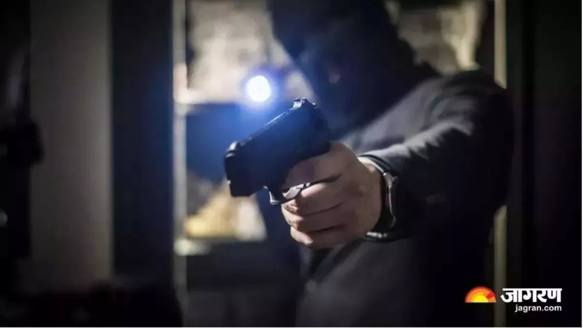 Ara News: आरा में बदमाशों ने घर के पास युवक को गोलियों से भूना, इलाके ...