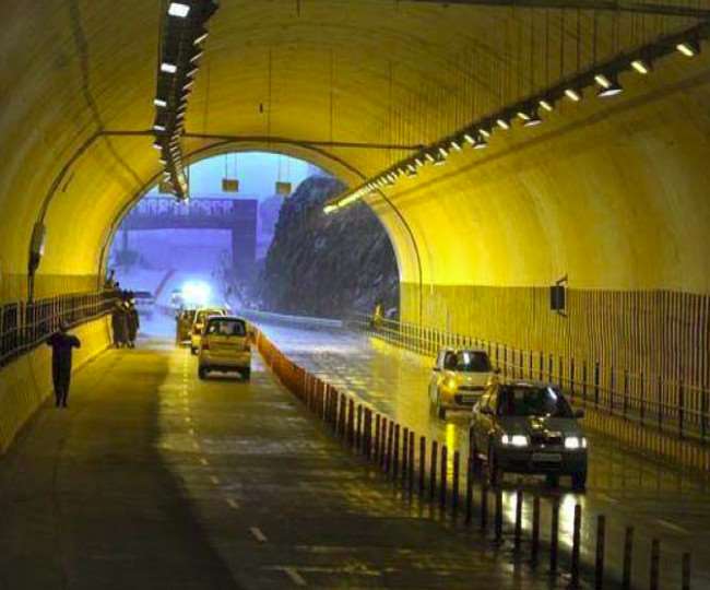 Jammu Kashmir: बुनियादी ढांचे के विकास में रचा जा रहा इतिहास, 1555 ...