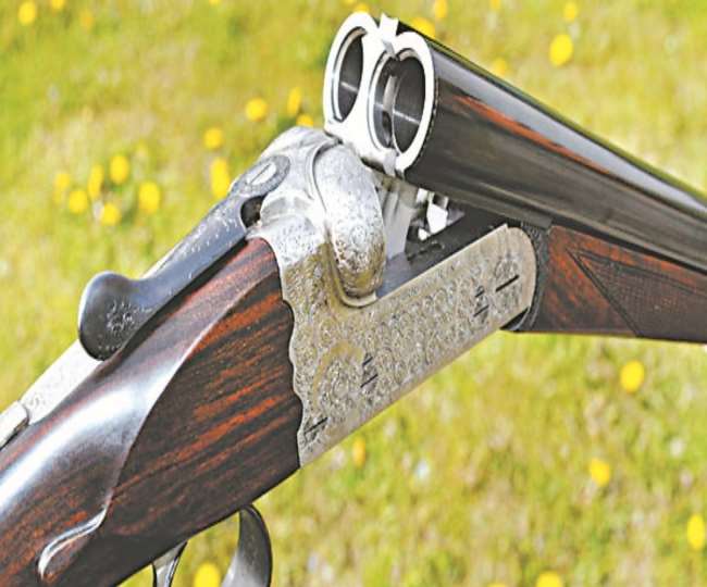 शराब के लिए आसपास के लोगों से मांगा पैसा नहीं मिली तो गार्ड ने 70 रुपये ...