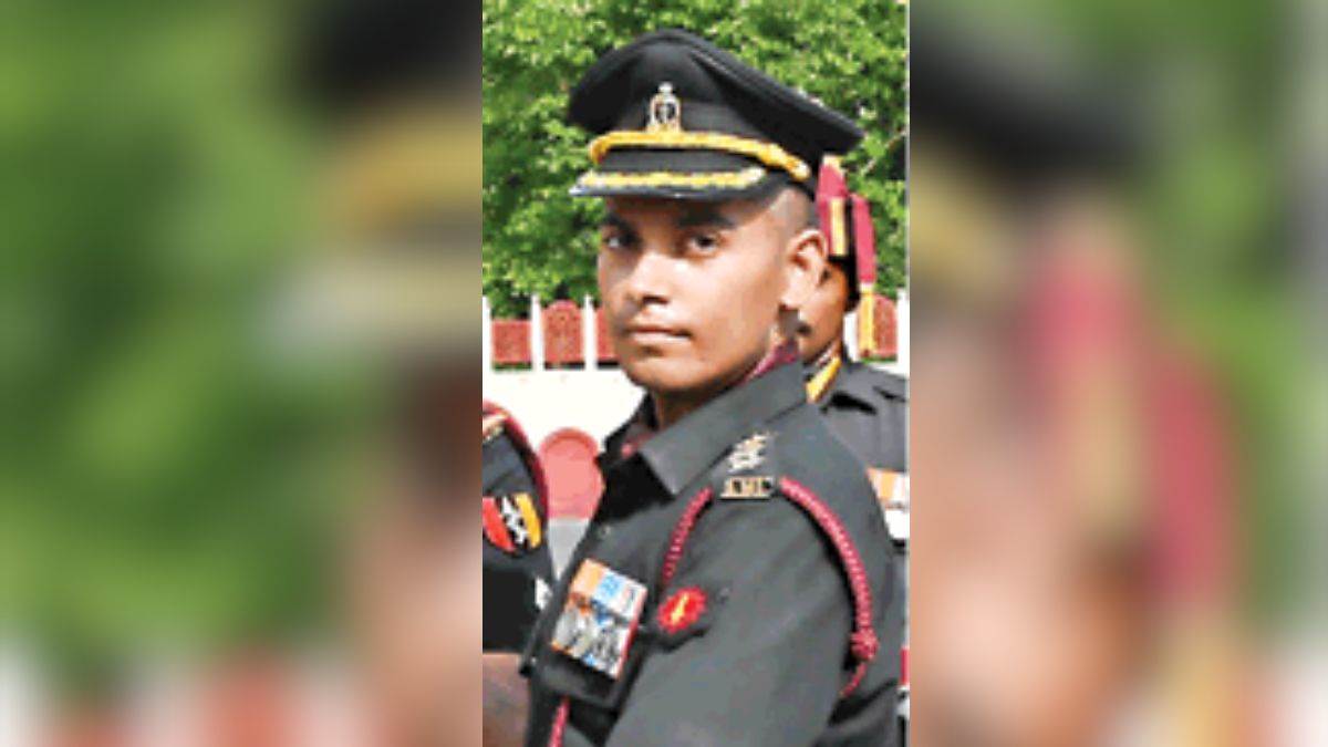 लखनऊ के कैप्टन दीपक सिंह बने सर्वश्रेष्ठ आलराउंड अधिकारी, कोर्स में ...