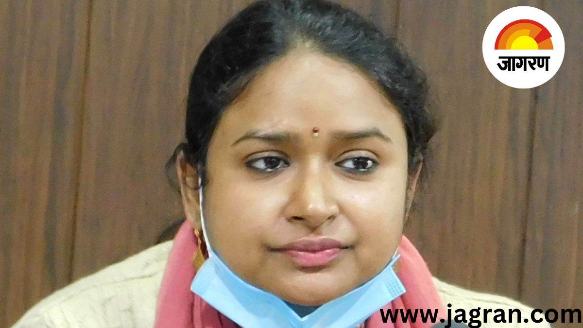 DM Ghazipur : आर्यका अखौरी बनीं गाजीपुर की नई जिलाधिकारी, भदोही में ...