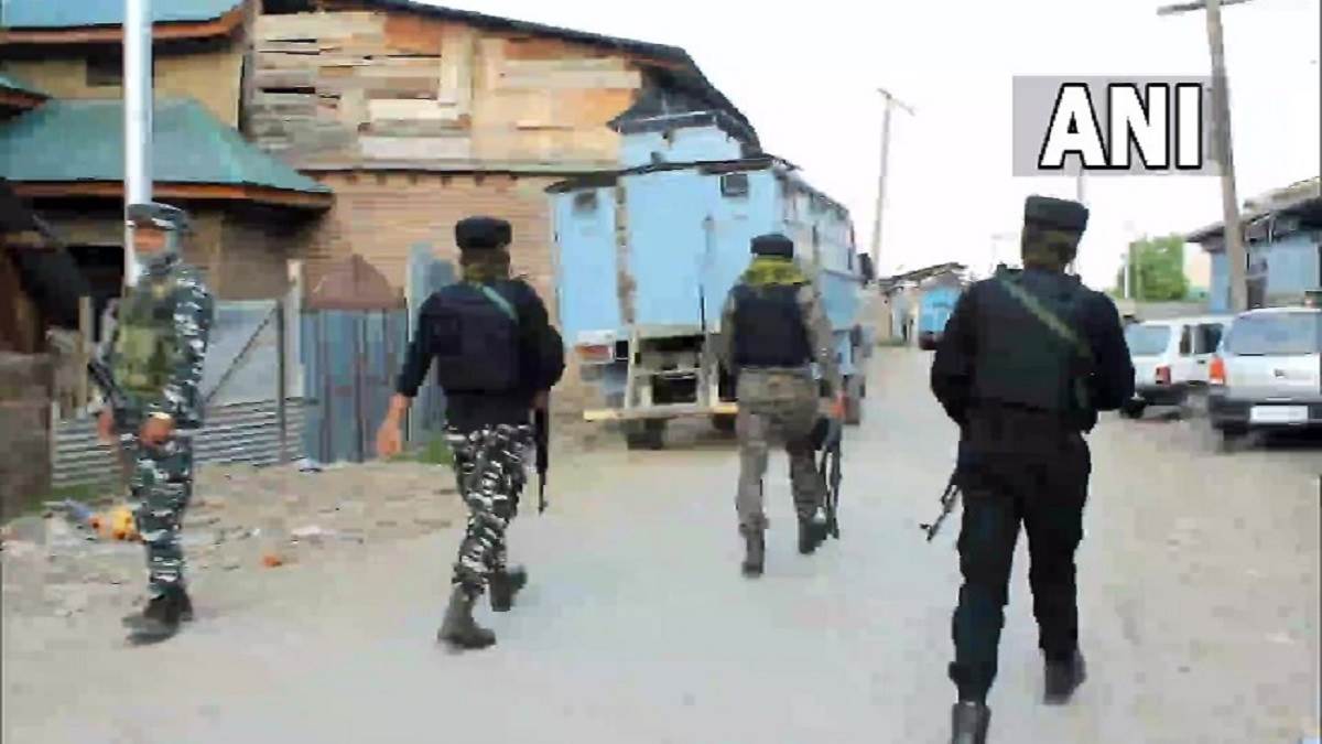 Kashmir Target Killing: कृष्ण भट्ट की हत्या के बाद ग्रेनेड हमले में ...