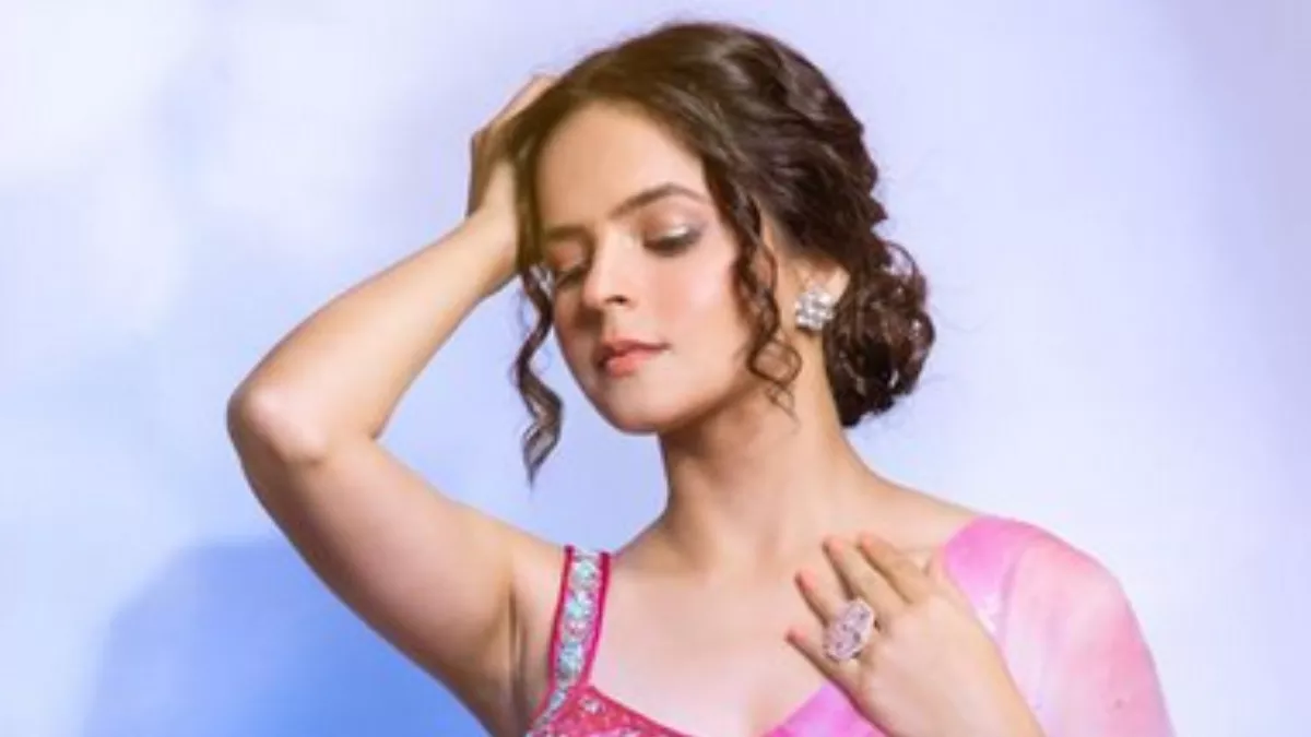 तारक मेहता की सोनू भिड़े ने समंदर किनारे की ऐसी हरकत फैंस बोले भीड़े की लड़की हाथ से