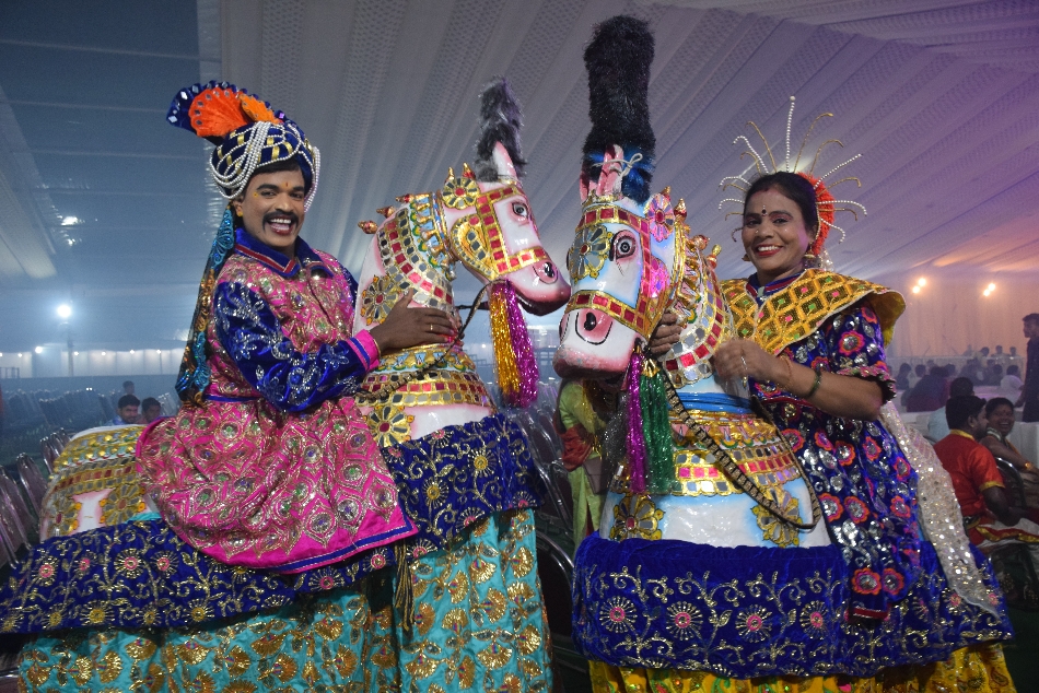 Kashi-Tamil Sangamam :अतिथियों का स्वागत पुष्प वर्षा और डमरू दल करेंगे ...