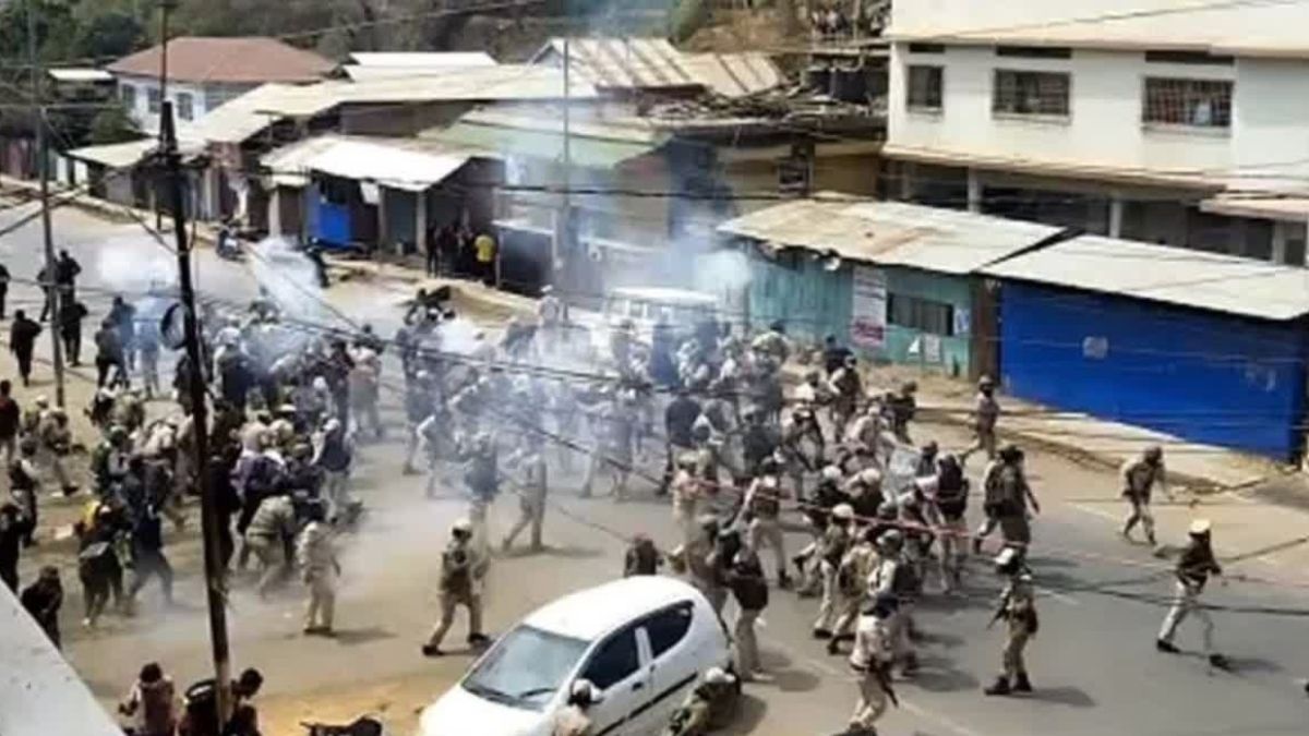 Manipur Violence: स्कूल-कॉलेज बंद, 5000 से अधिक सुरक्षाकर्मी तैनात ...