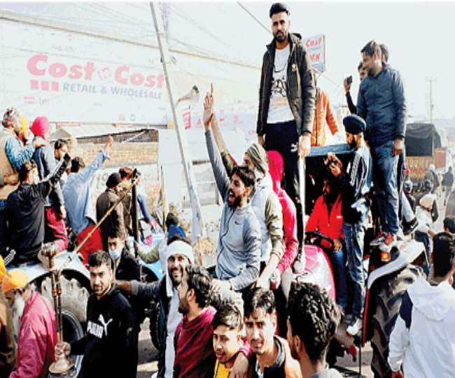 Farmer Protest: सिंघु बार्डर पर प्रदर्शन कर रहीं महिलाओं ने कहा, आंदोलन ...