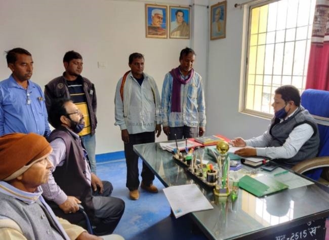 ईसाई बने आधा दर्जन दलित परिवार के 26 लोगों ने की घर वापसी - 26 members ...