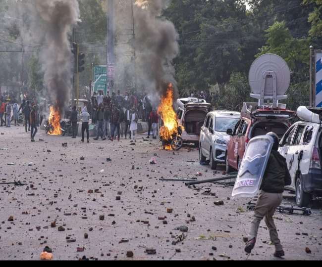 CAA Protest in Meerut: फायरिंग करने वाले 12 बवालियों पर रासुका लगाने की ...