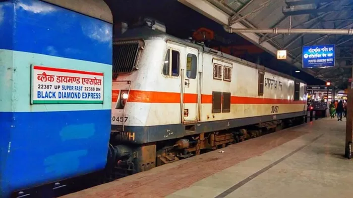 Black Diamond Express: एलएचबी रैक से चलेगी ब्लैक डायमंड, 22 से घटकर 16 कोच; ट्रेन में होंगी 362 ...