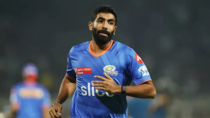 IPL 2025: लो लग गई मुहर, चोटिल हैं Jasprit Bumrah; MI के हेड कोच ने फिटनेस पर दिया अपडेट ...