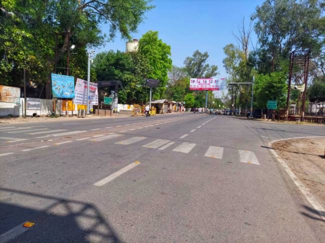 सड़कों पर सन्नाटा, घरों में फिर कैद हुई जिदगी - Silence on the roads ...