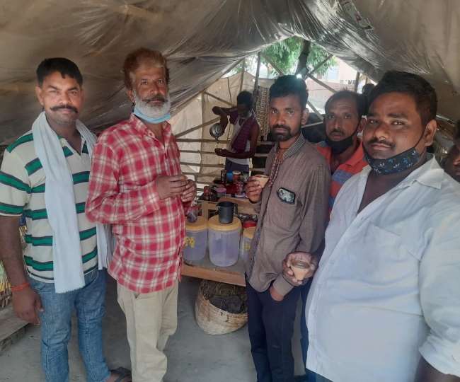 Panchayat Chunav पर हर तरफ चर्चा, पूछते हैं गांव वाले, कोरोनवा तो चला ...