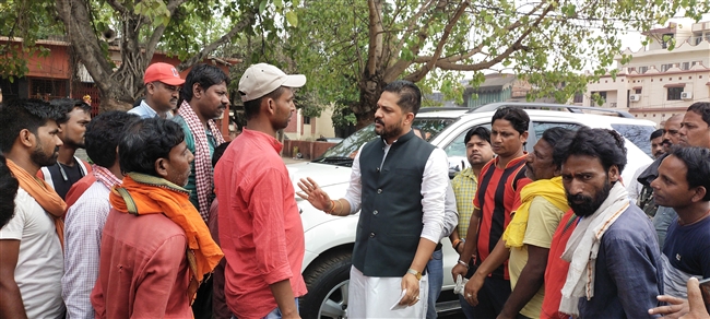 सफाईकर्मियों की हड़ताल का विधायक ने लिया संज्ञान - MLA Jaimangal Singh ...