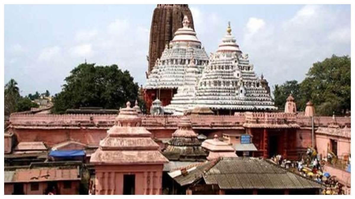Temple Donation Tips: मंदिर में इन चीजों का करें दान, तर जाएंगी सातों ...