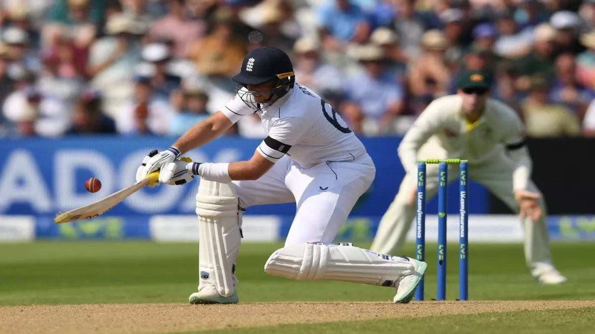 टेस्ट क्रिकेट में भी उतरने नहीं दे रहे Joe Root IPL का खुमार, ENG बैटर ...