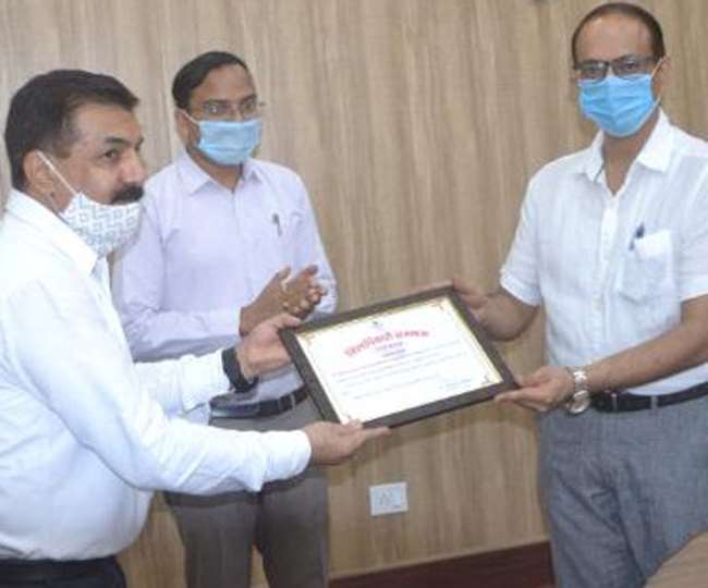 सात कोरोना वॉरियर्स के नाम रहा जिलाधिकारी सम्मान, पढ़िए पूरी खबर ...