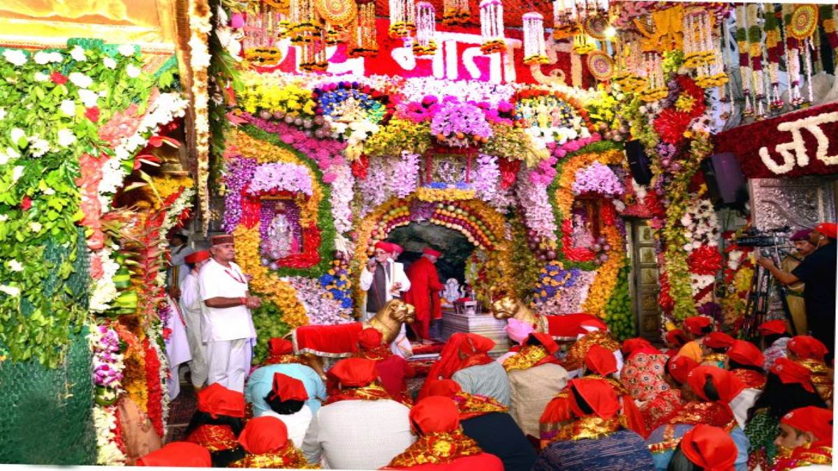 Navratra Festival 2022 : नवरात्र में देसी-विदेशी फूलों से सजेगा मां ...