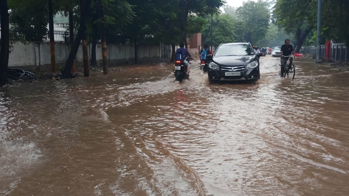 Aligarh Weather Updates : चार घंटे की झमाझम बारिश से तर बतर हुआ अलीगढ़ ...
