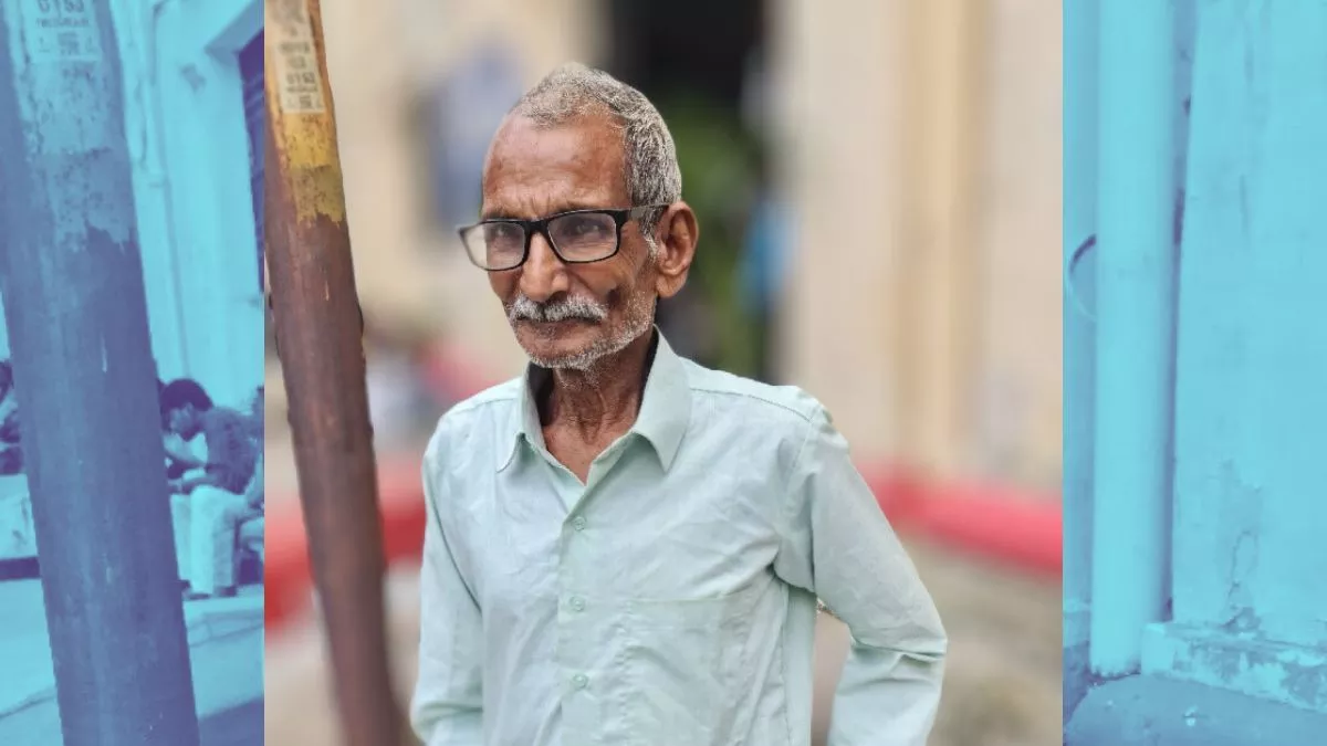 'मरे हुए' वृद्ध को सामने खड़ा देख जिलाधिकारी के उड़े होश, बोला- कोई ...