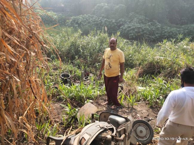 दुकान मालिक पर ताला जड़ने और धक्केशाही करने का आरोप - Allegations of ...