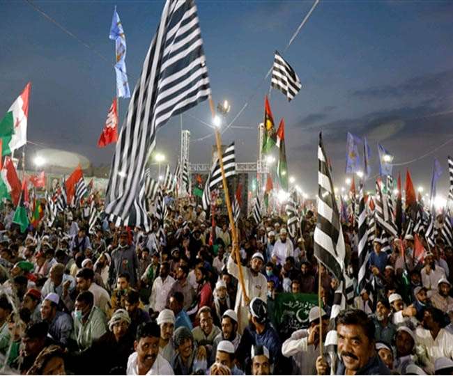 PDM के सरकार विरोधी जलसा में हिंदू पत्रकार की पिटाई जानें क्या है मामला ...