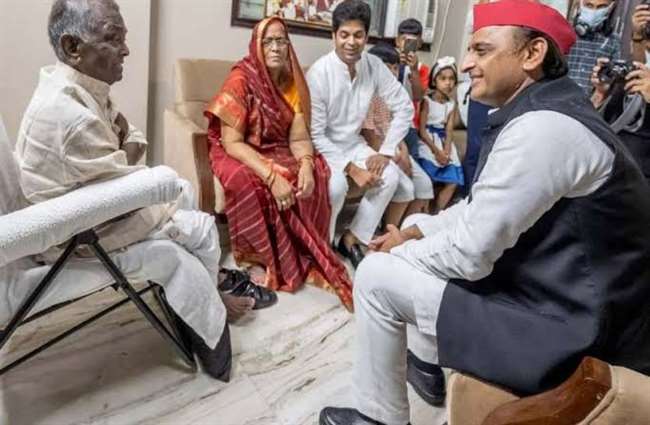 रामलहर में जीत दर्ज कर सुर्खियों में छा गए थे सुखदेव राजभर अखिलेश को ...