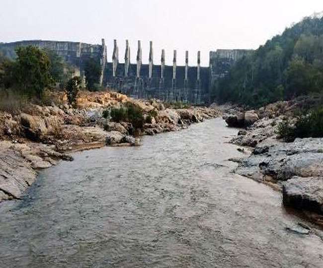 Jharkhand Assembly Election 2019: बे-पानी मंडल डैम में गोते लगा रहे ...