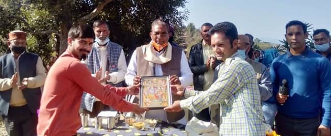 ढौरा न्याय पंचायत के पलना में बनेगा स्टेडियम - Stadium will be built in ...