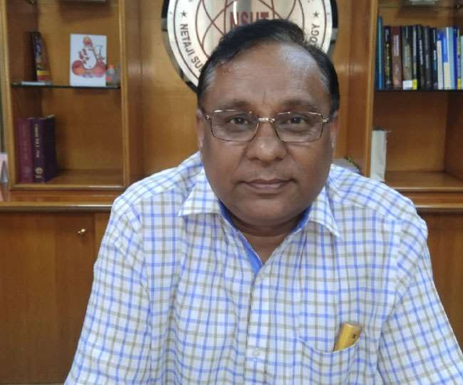 विश्वविद्यालय का दर्जा प्राप्त करने के बाद दो साल के भीतर एनएसयूटी में ...