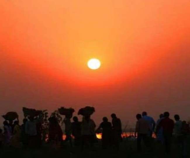Chhath Puja 2020 Sunset : आज है छठ पूजा का खरना, जानें शुभ मुहूर्त का ...