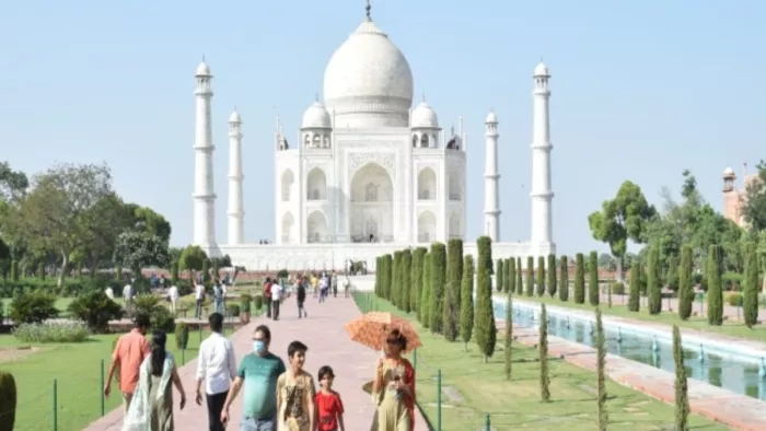 Agra Weather Updates: तापमान में गिरावट, टूटेंगे इस साल सर्दी के ...