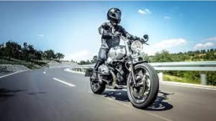 बस इस स्पीड में हमेशा चलाएं बाइक, माइलेज मिलेगी इतनी कि दिल हो जाएगा ...