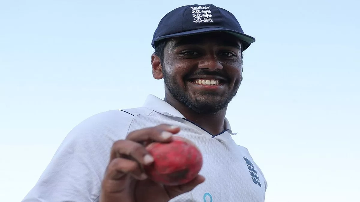 ENG vs PAK: इंग्लैंड के युवा गेंदबाज Rehan Ahmad ने डेब्यू मैच में ही ...