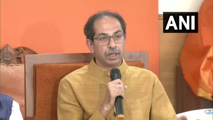 Shinde vs Thackeray: 'मेरी पार्टी का नाम और चुनाव चिह्न छीन लिया, लेकिन ...