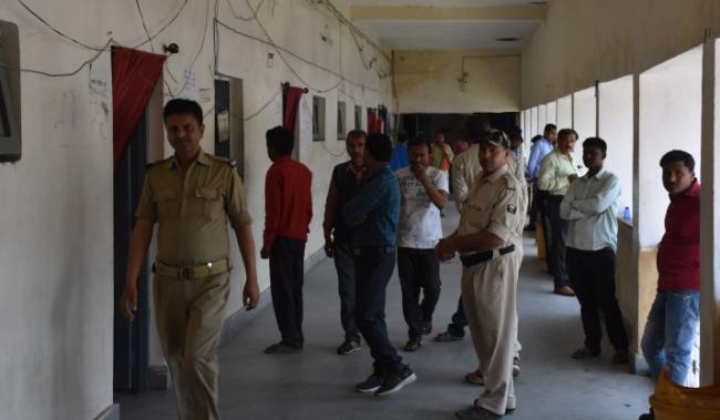 लॉकडाउन के बीच जिले में आवश्यक सेवाएं बहाल होने से राहत ...