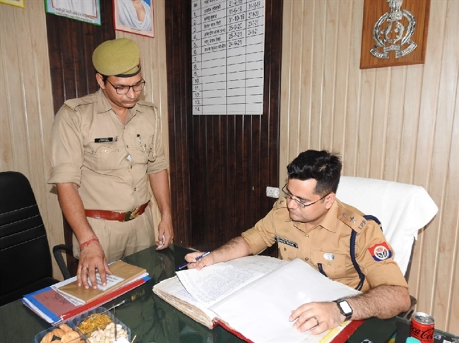 एसएसपी ने किया थाना मिर्जापुर का औचक निरीक्षण - SSP did surprise ...