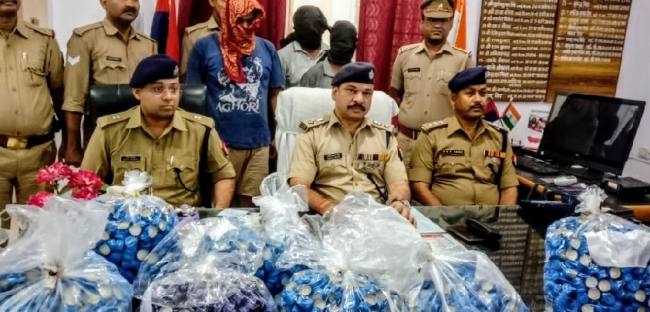 अंतरप्रांतीय शराब तस्कर गिरोह का पर्दाफाश तीन गिरफ्तार