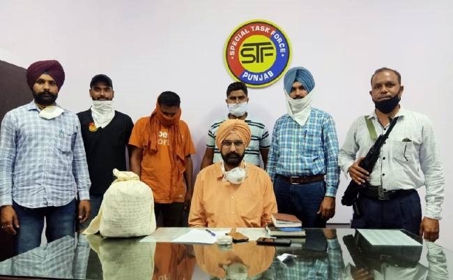 एसटीएफ व सीआइए स्टाफ ने 23 हजार नशीली गोलियां समेत चार को किया गिरफ्तार ...