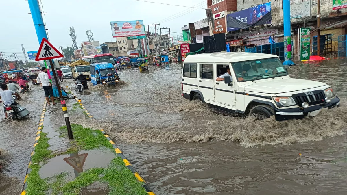 Uttarakhand Weather : रेड अलर्ट के बीच देहरादून में छाया अंधेरा, रुड़की ...